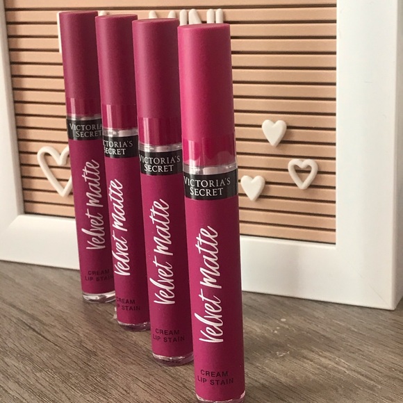 Victoria's Secret | Makeup | Victoria Secret Velvet Matte | Poshmark